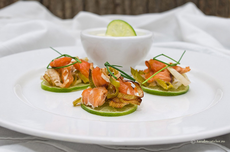 Cuiburi de somon cu chives - Retete culinare din Tara bucatelor